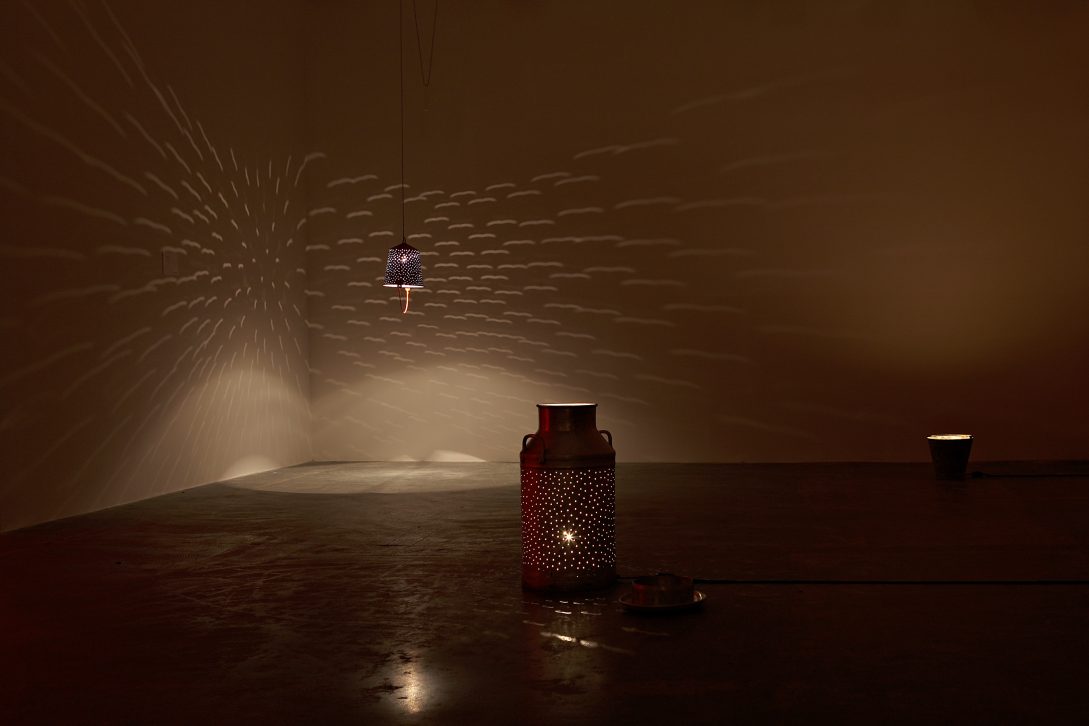 Pouring Lights | rolfsachs.com