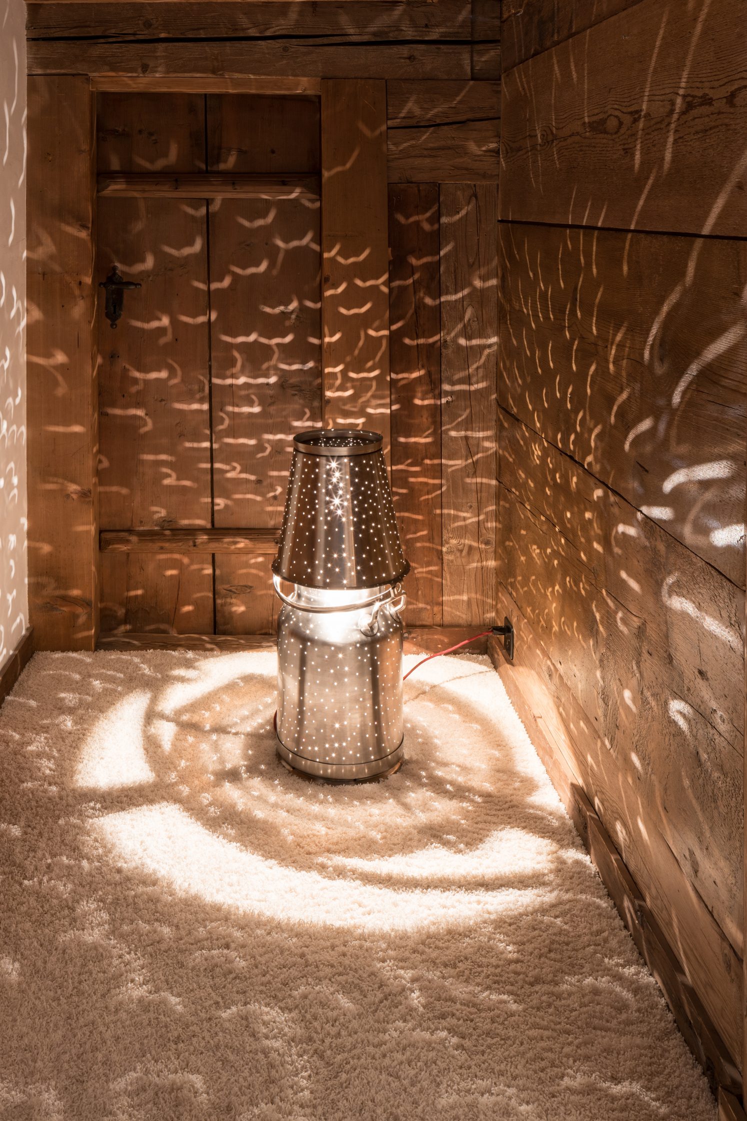 Pouring Lights | rolfsachs.com